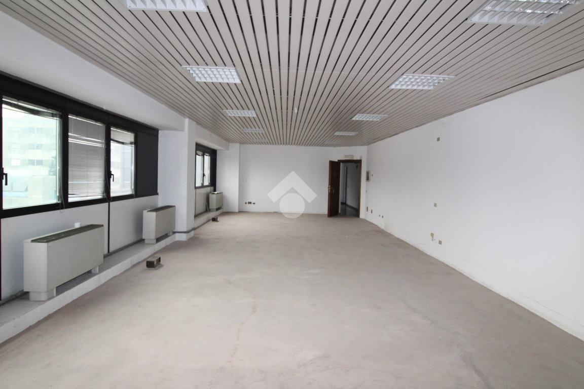 Ufficio in affitto a Trezzano Sul Naviglio
