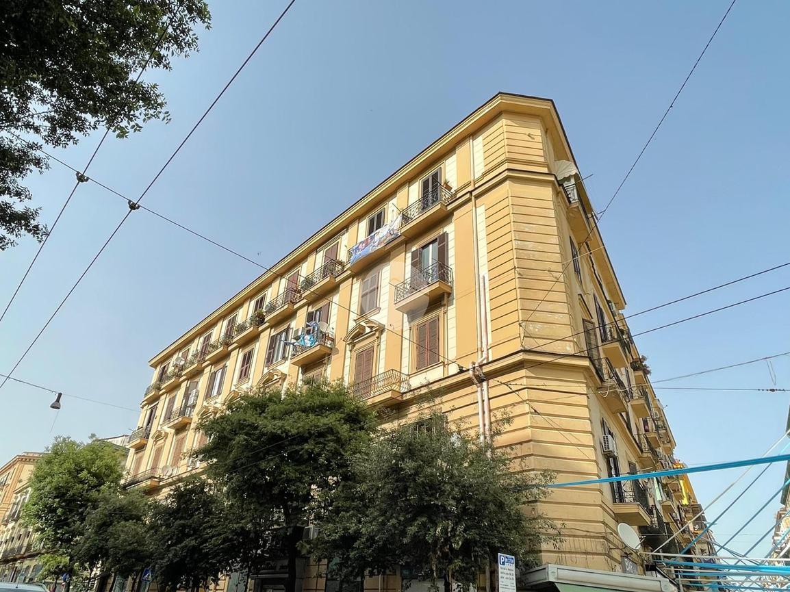 Appartamento in vendita a Napoli