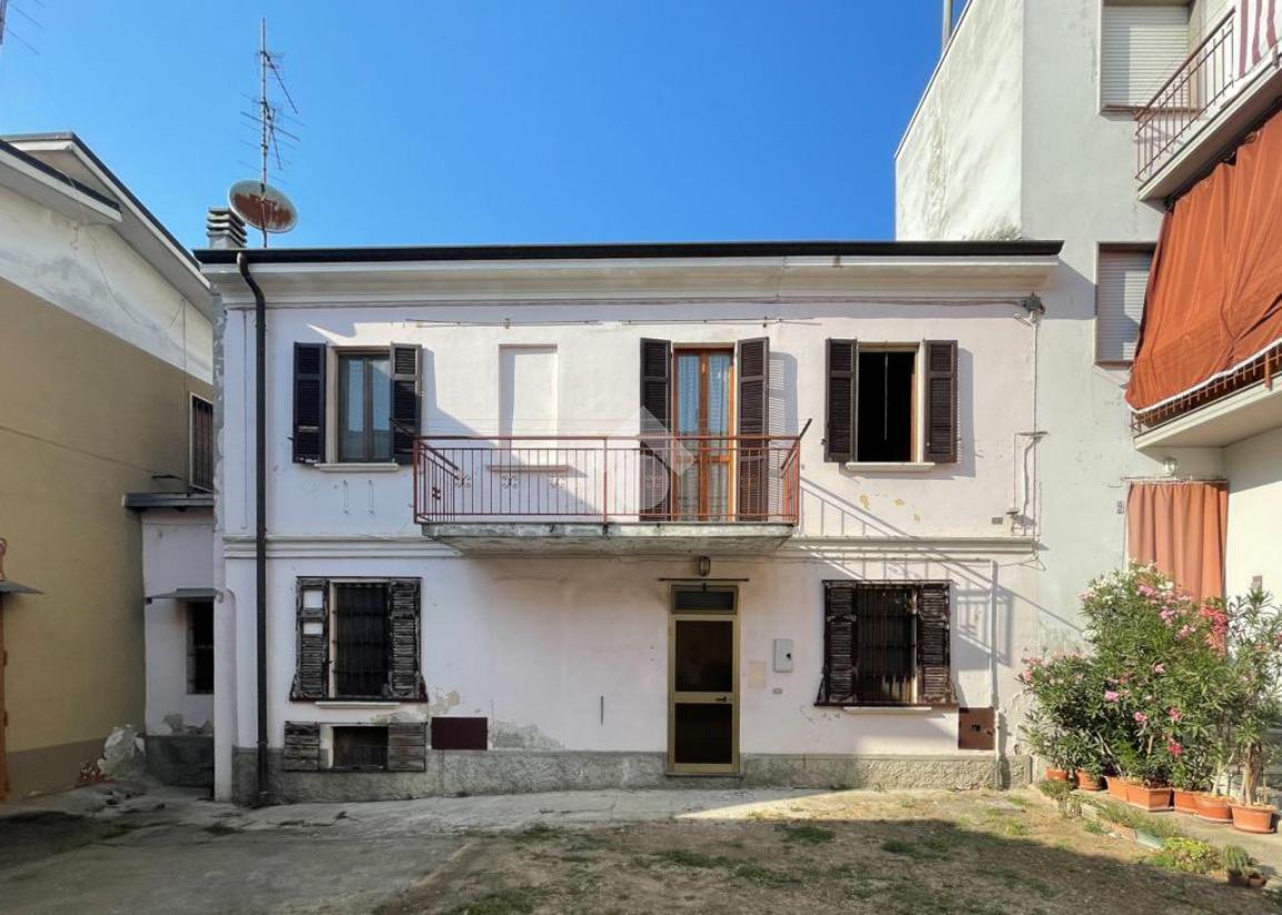 Casa indipendente in vendita a Broni
