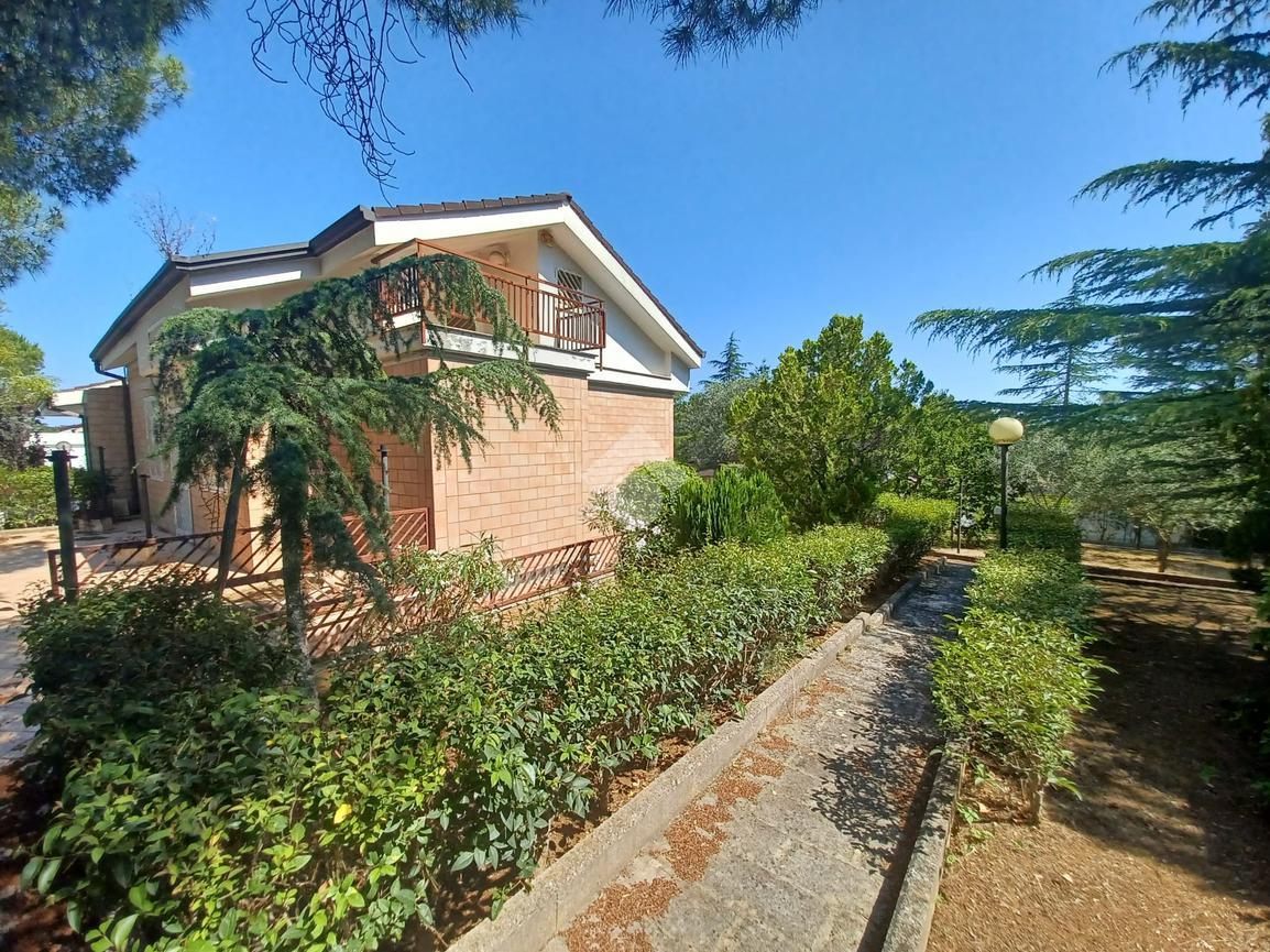 Villa a schiera in Zona Frà Diavolo, Cassano delle Murge