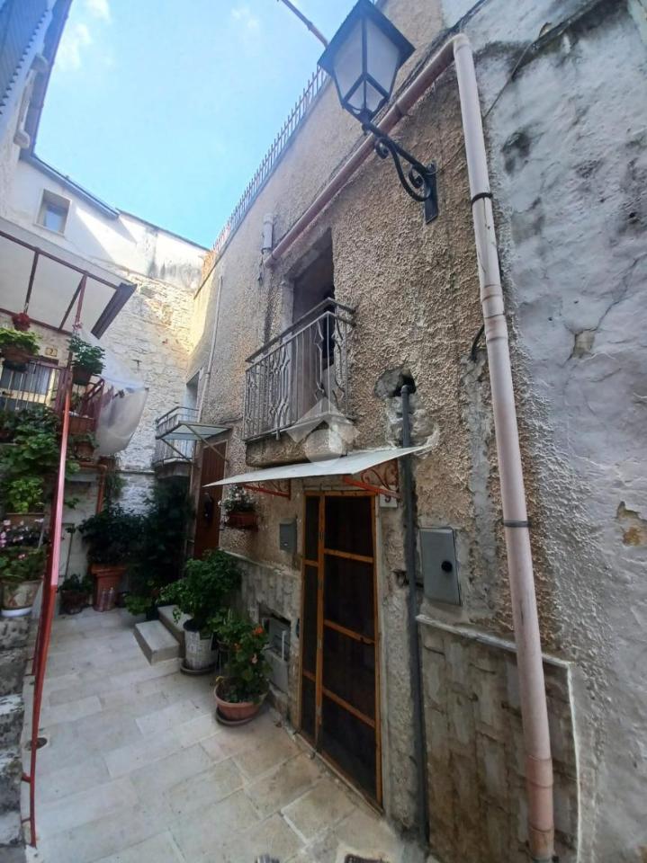 Casa indipendente in vendita a Cassano Delle Murge