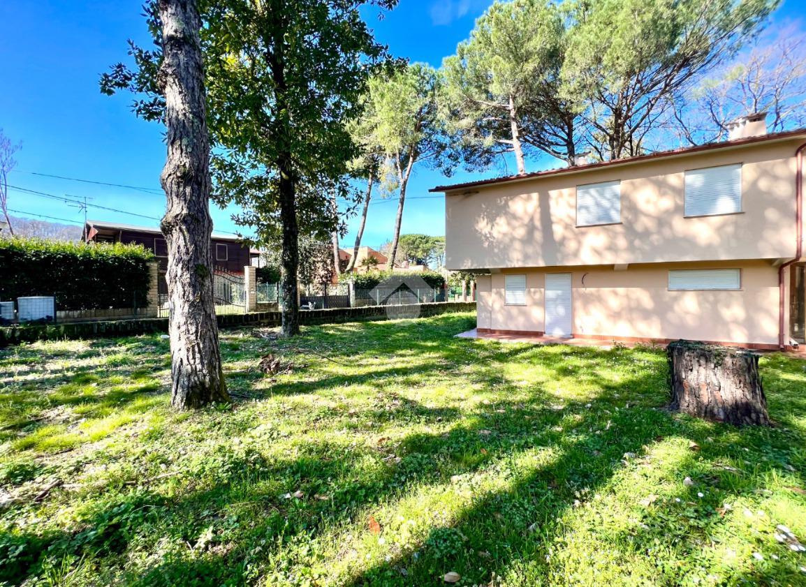 Villa in vendita a Ronciglione