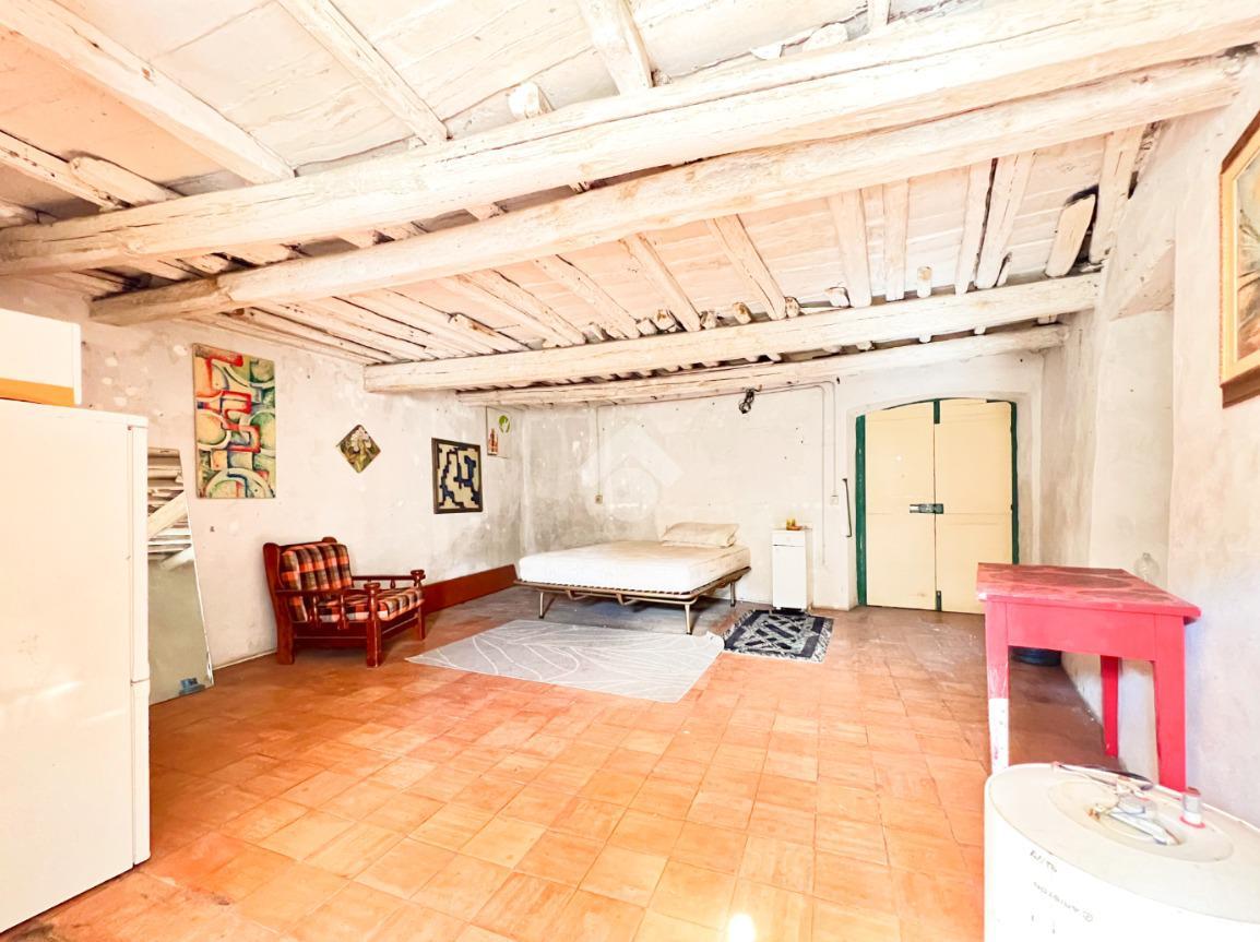 Appartamento in vendita a Caprarola