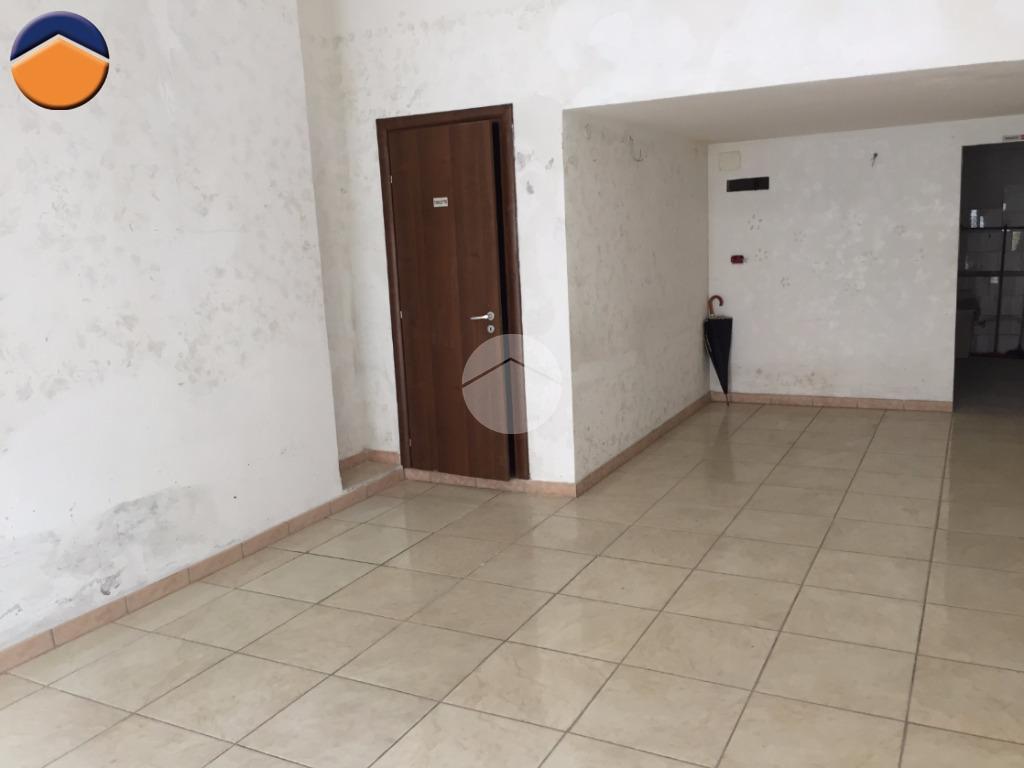 Box in vendita a Cosenza