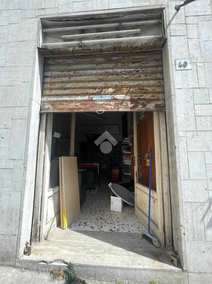 Negozio in vendita a Napoli