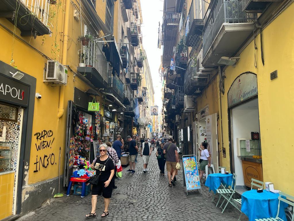 Negozio in vendita a Napoli