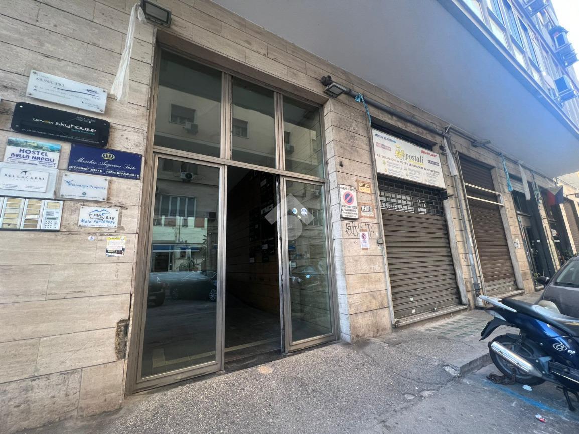 Ufficio in vendita a Napoli