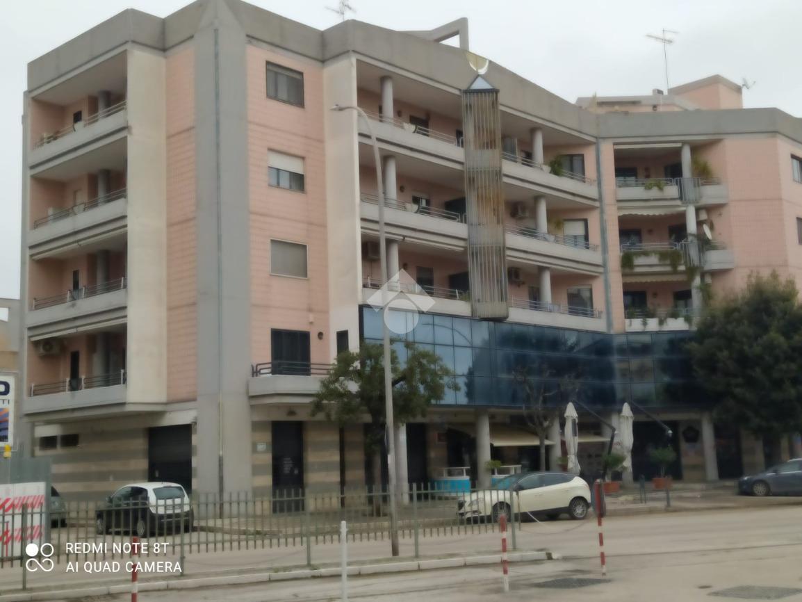 Negozio in affitto a Cerignola