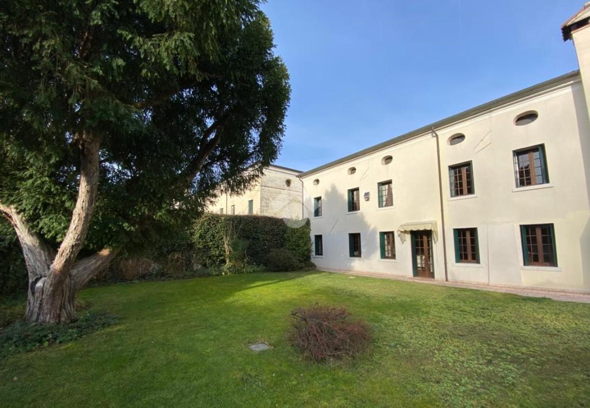 Villa in vendita a Rossano Veneto