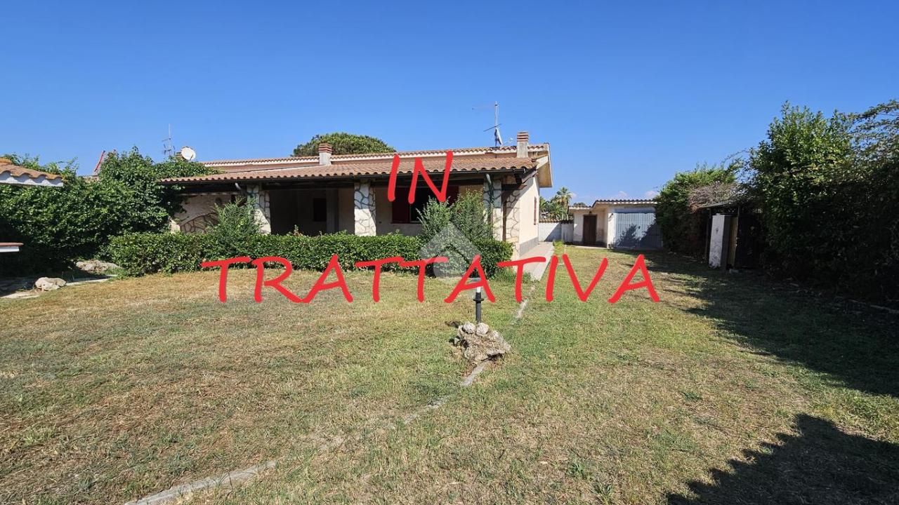 Villa in vendita a Latina