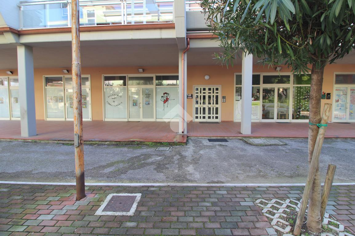 Negozio in vendita a Giulianova
