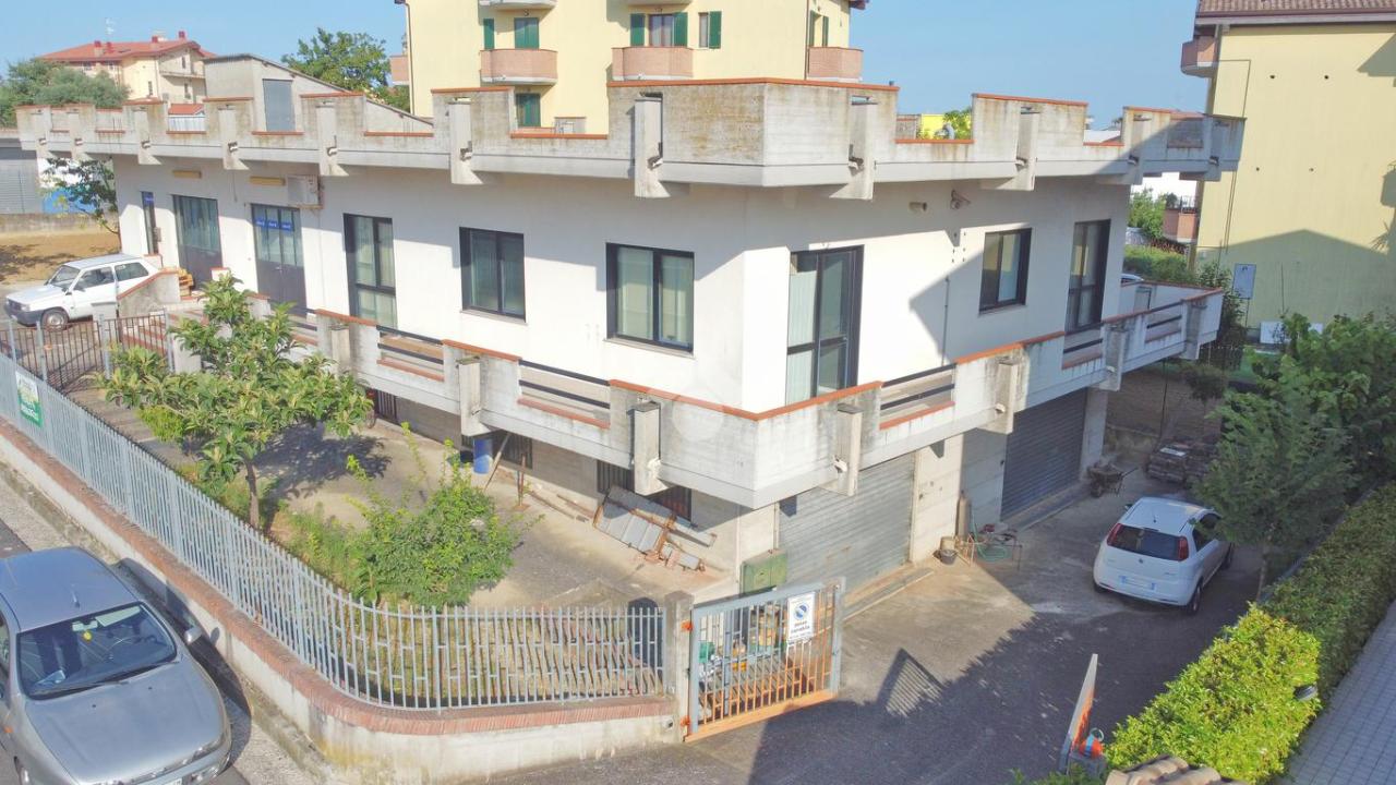 Magazzino in vendita a Mosciano Sant'Angelo