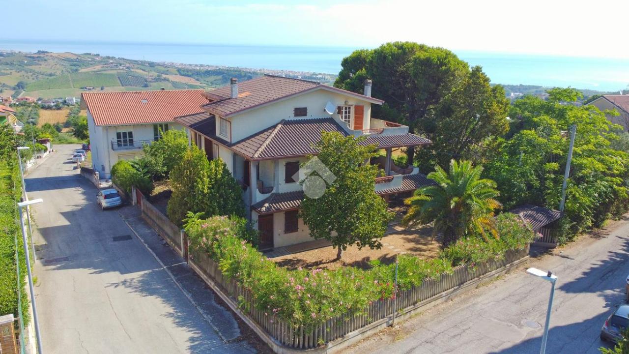 Villa in vendita a Mosciano Sant'Angelo