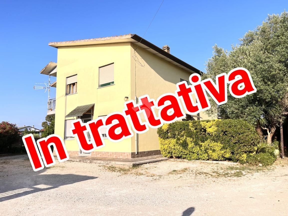 Villa in vendita a Latina