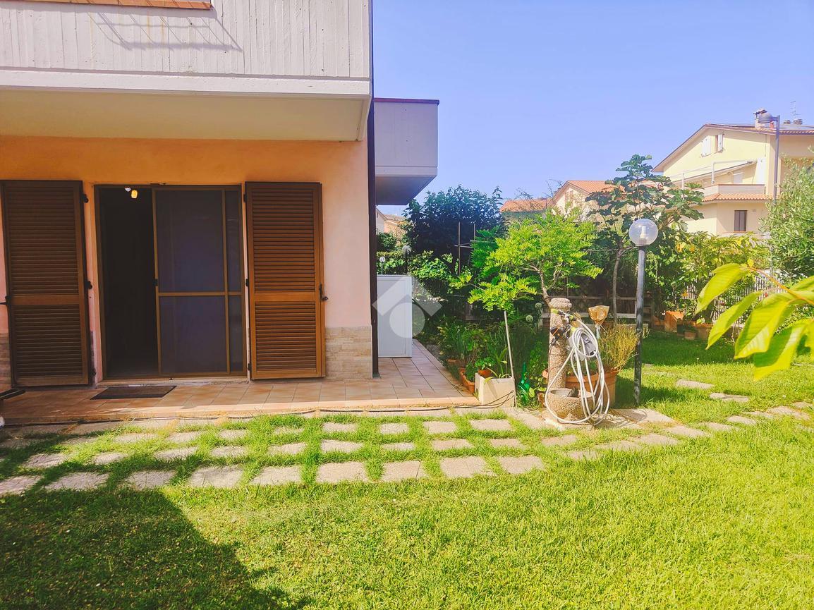 Villa a schiera in vendita a Loreto
