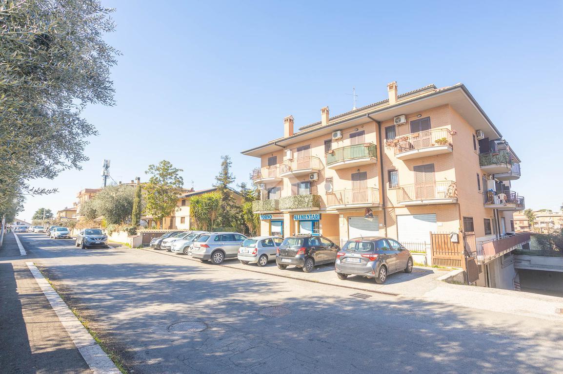 Negozio in vendita a Roma