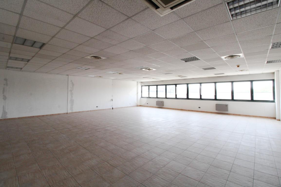 Ufficio in affitto a Ospitaletto