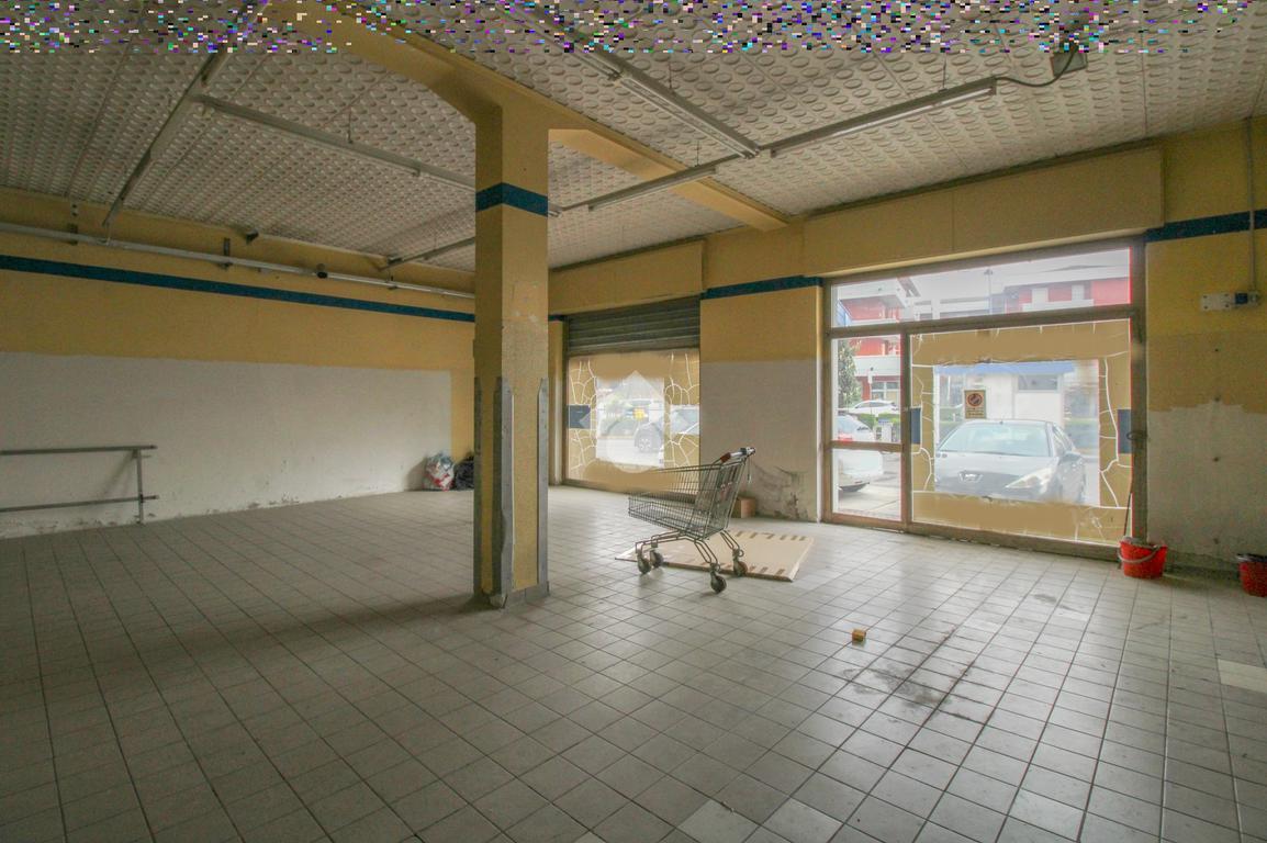 Negozio in affitto a Ospitaletto