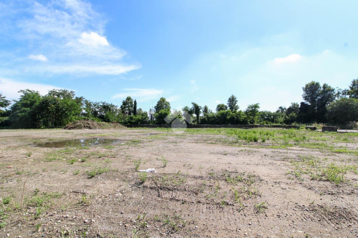 Capannone in vendita a Cologne