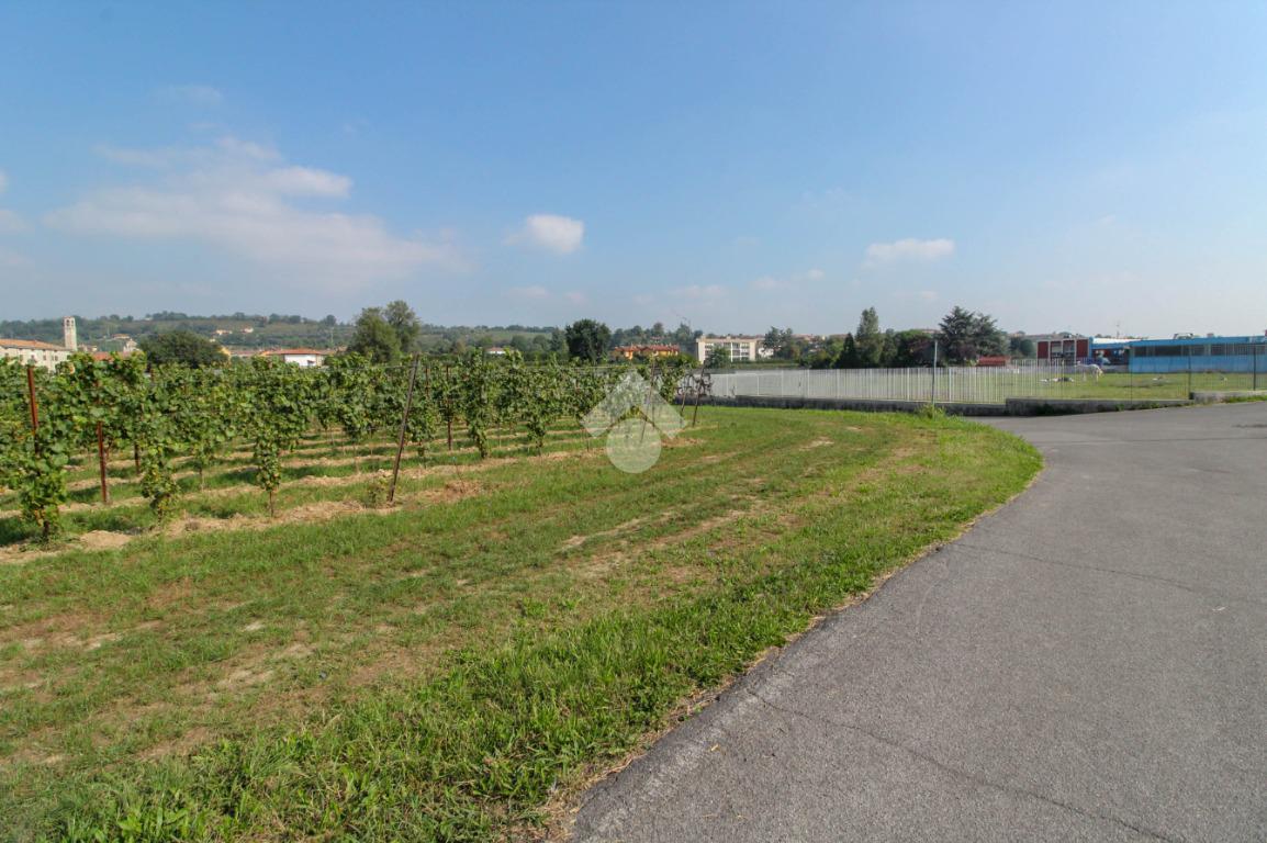 Terreno edificabile in vendita a Rovato