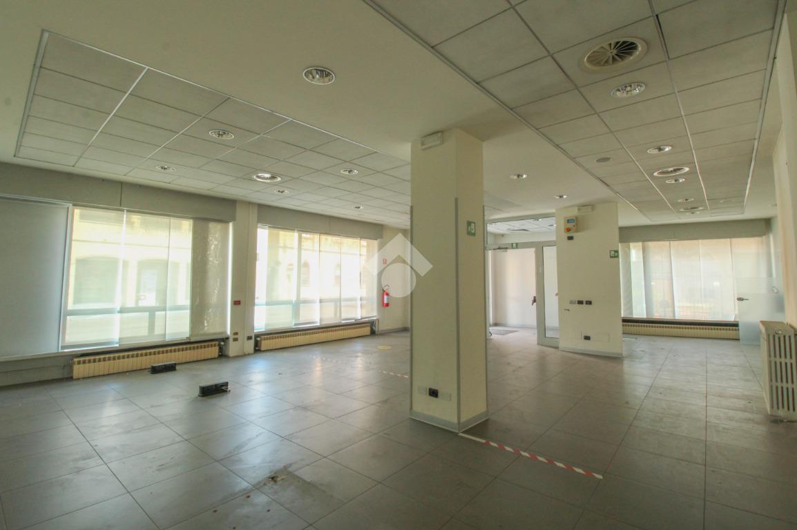 Negozio in affitto a Cologne