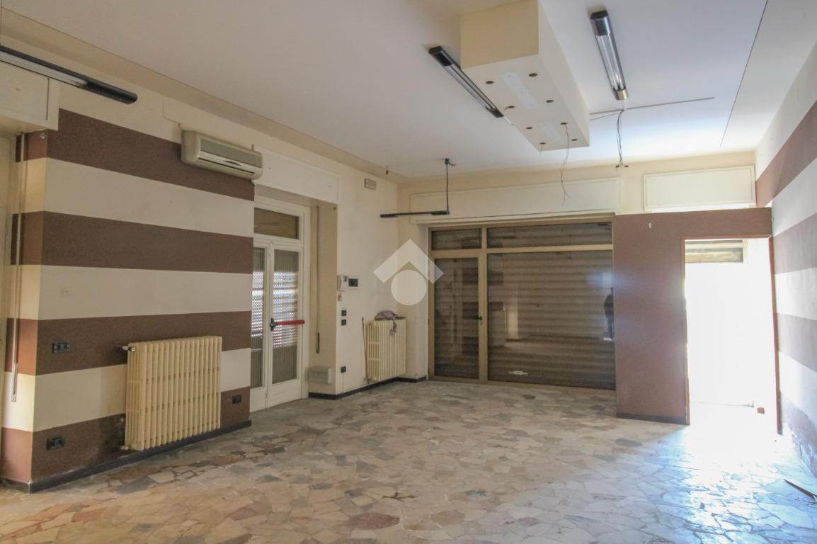 Ufficio in affitto a Rovato