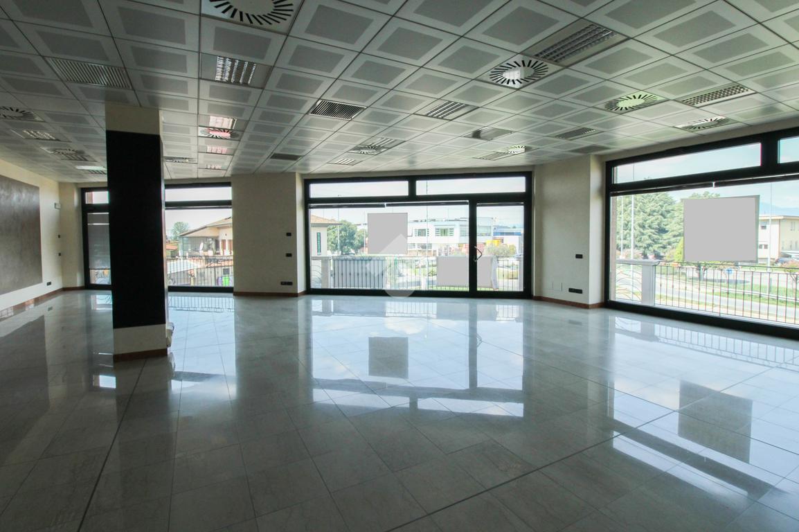 Ufficio in affitto a Cazzago San Martino