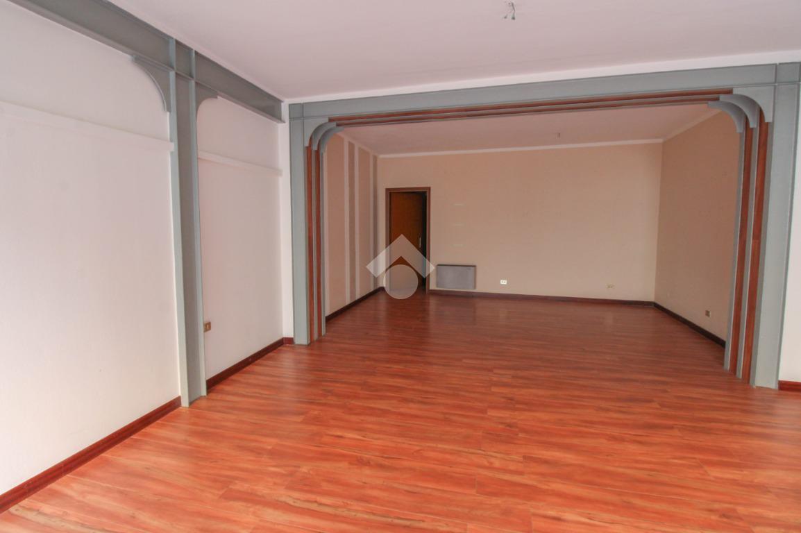 Negozio in vendita a Berlingo