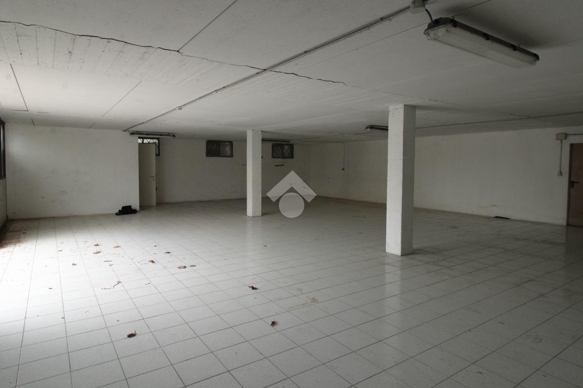 Negozio in vendita a Torbole Casaglia