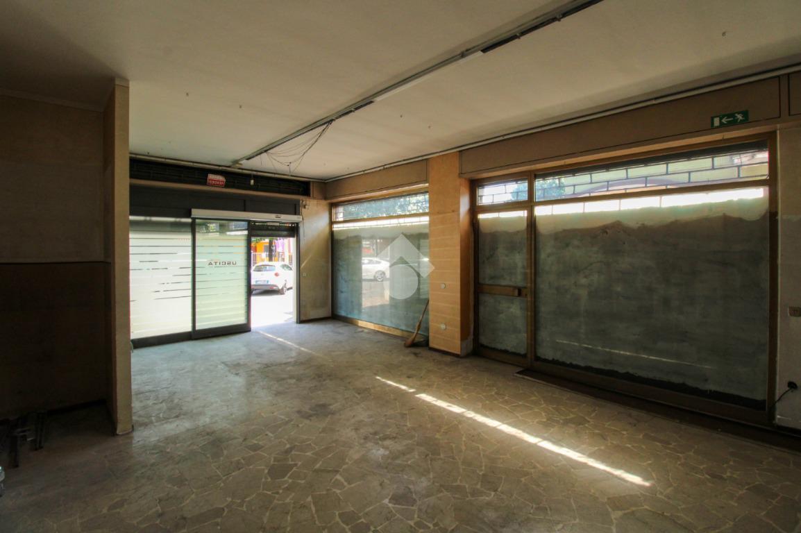 Negozio in vendita a Travagliato