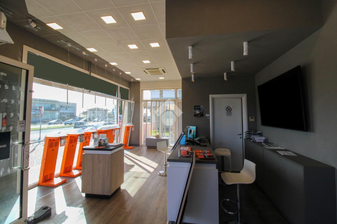 Ufficio in affitto a Rovato