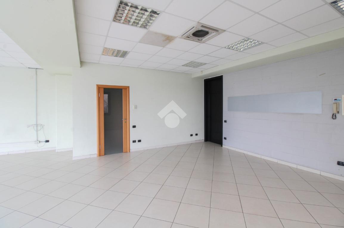 Ufficio in affitto a Torbole Casaglia