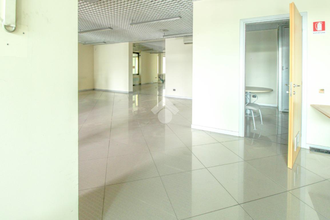 Ufficio in vendita a Travagliato