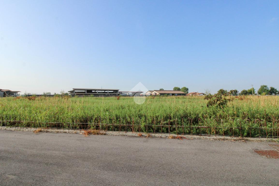 Terreno edificabile in vendita a Travagliato