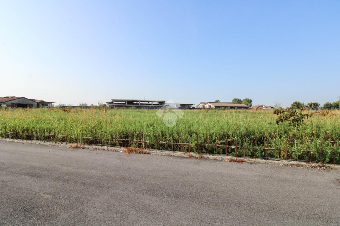 Terreno edificabile in vendita a Travagliato