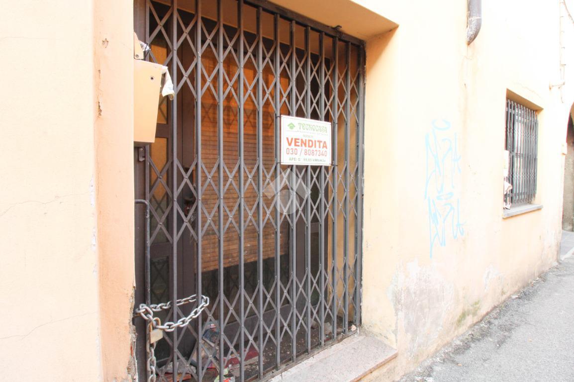 Negozio in vendita a Paderno Franciacorta