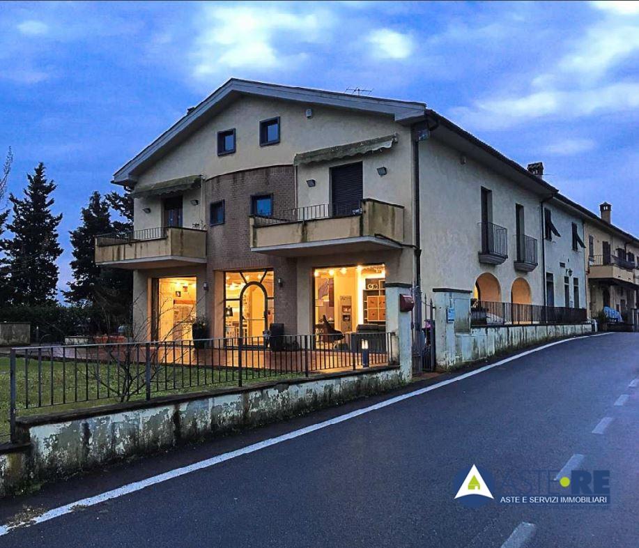 Locale commerciale in vendita a Montespertoli