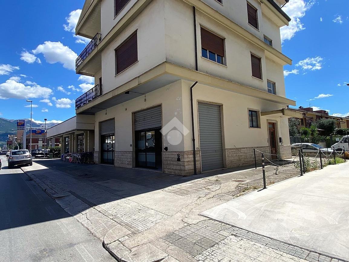 Negozio in affitto a Sora