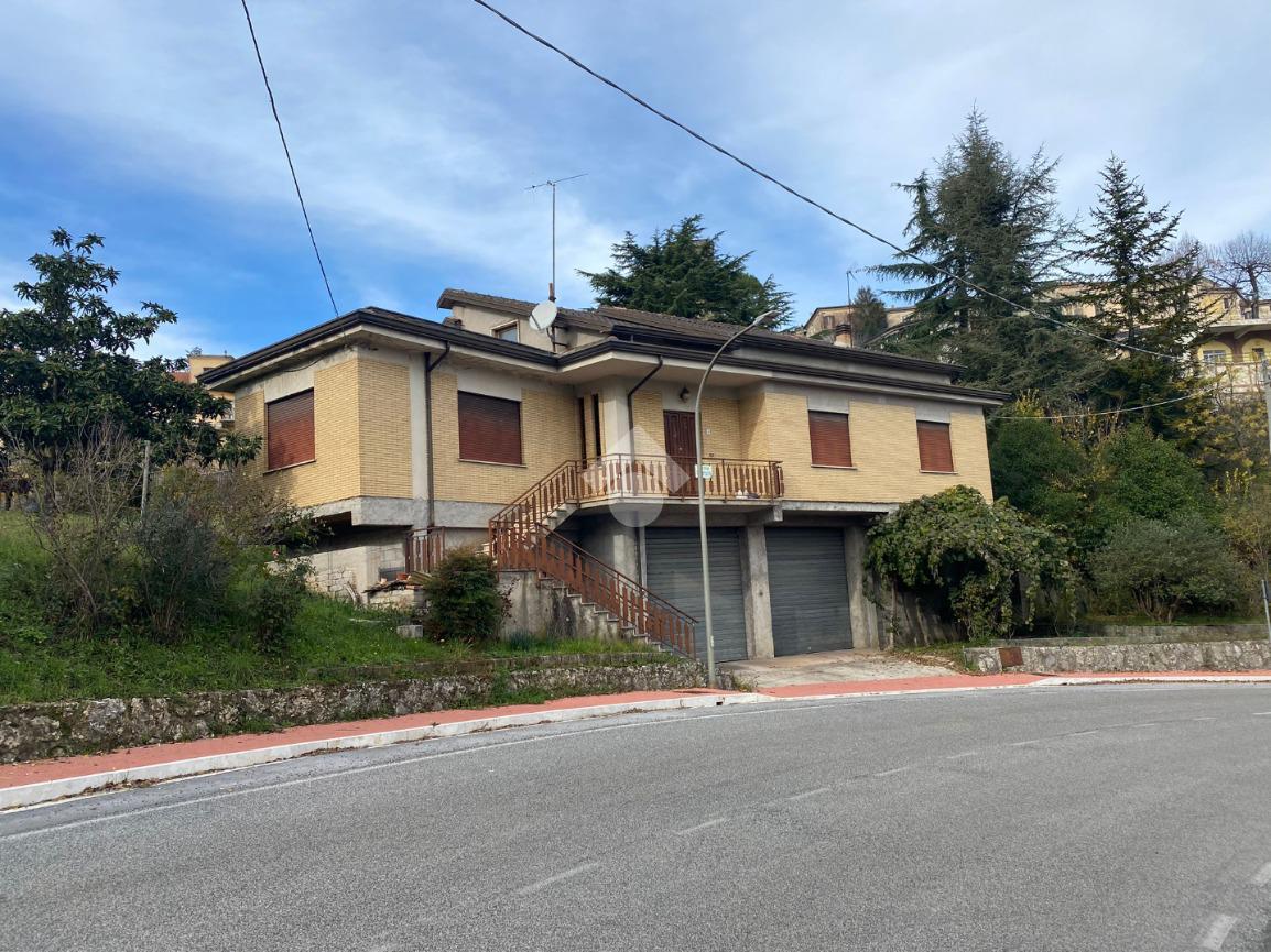 Casa indipendente in vendita a Fontechiari