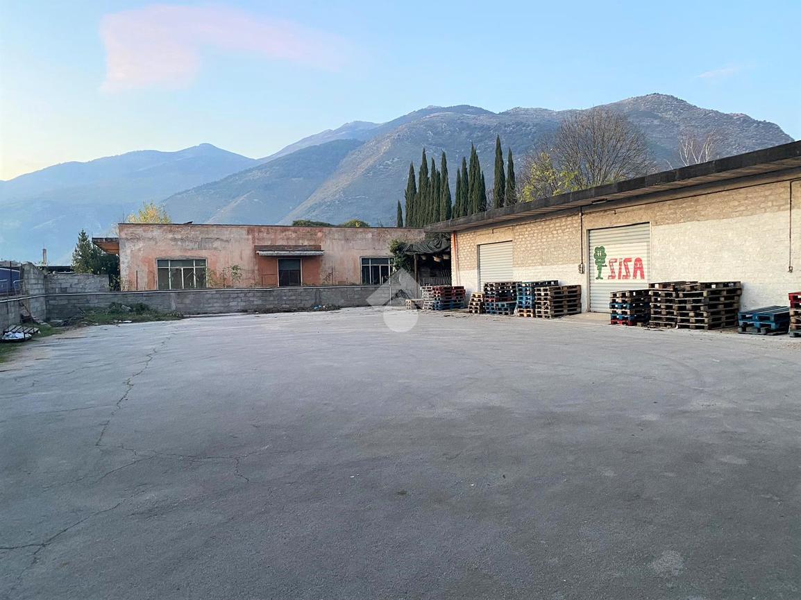 Magazzino in vendita a Sora