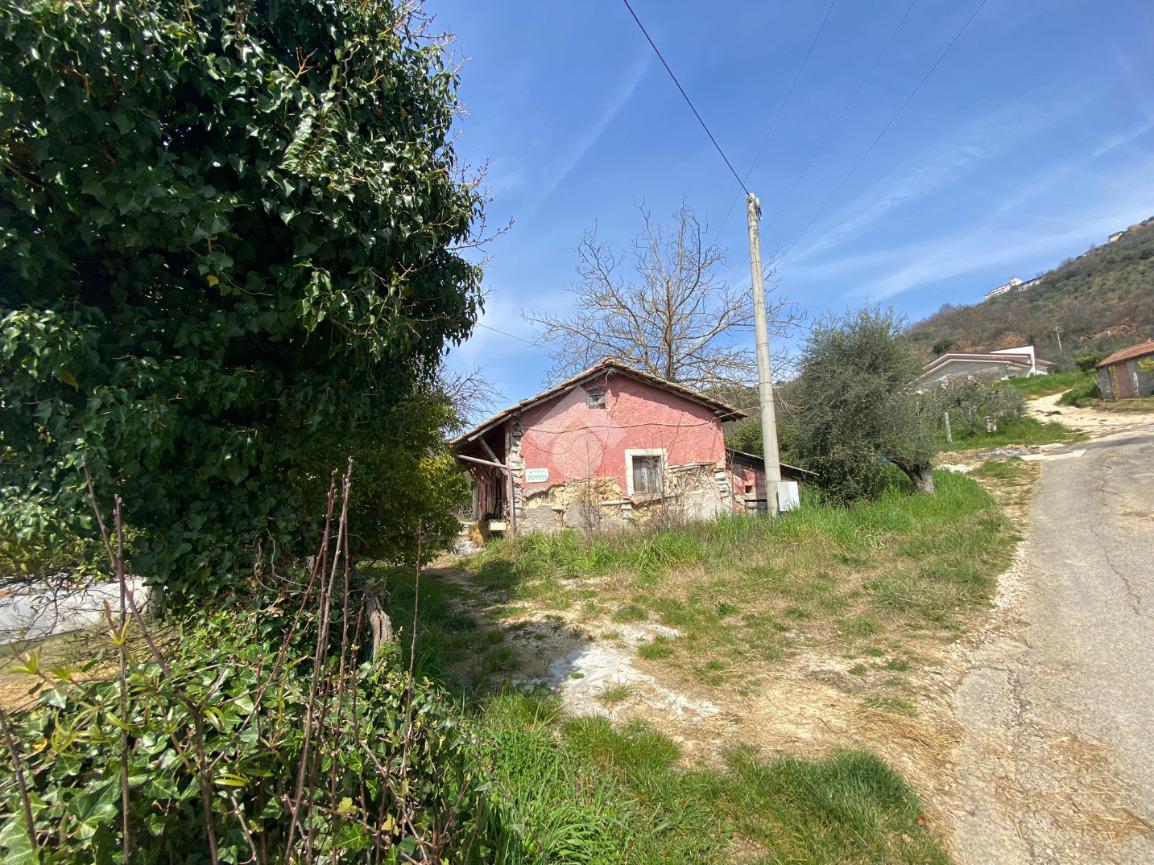 Casa indipendente in vendita a Broccostella