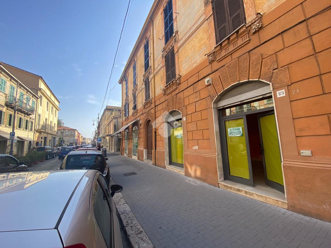 Negozio in affitto a Sora