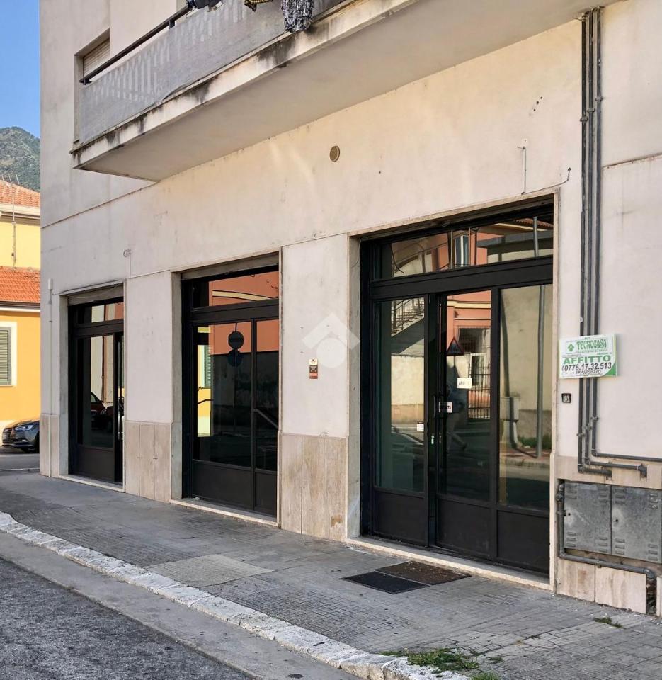 Negozio in affitto a Sora