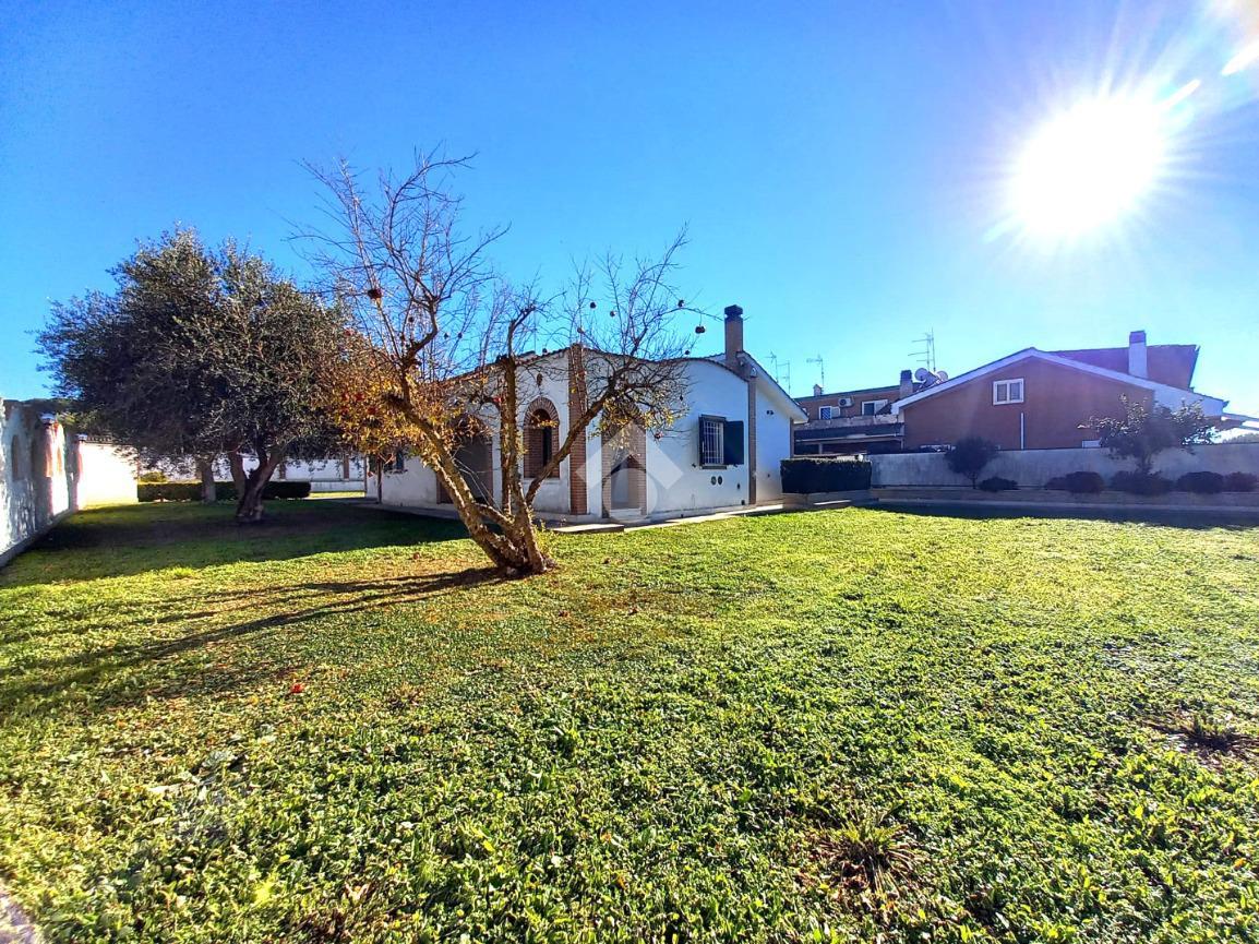 Villa in vendita a Ardea