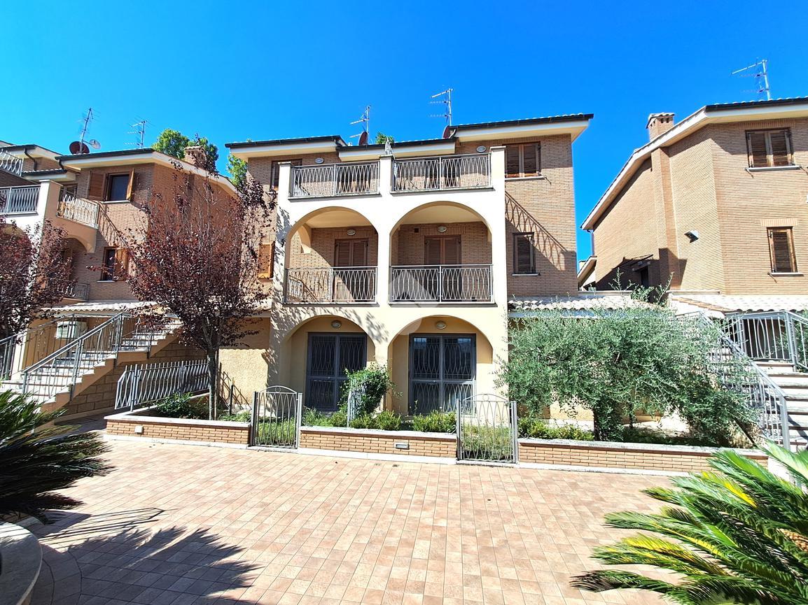 Villa in vendita a Rignano Flaminio