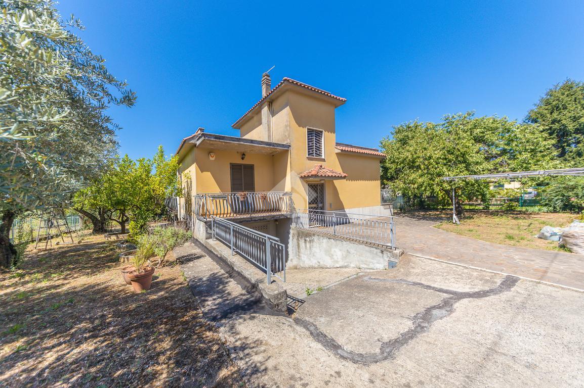 Villa in vendita a Albano Laziale