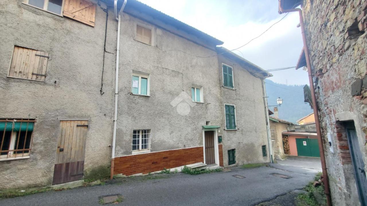 Appartamento in vendita a Isola Del Cantone