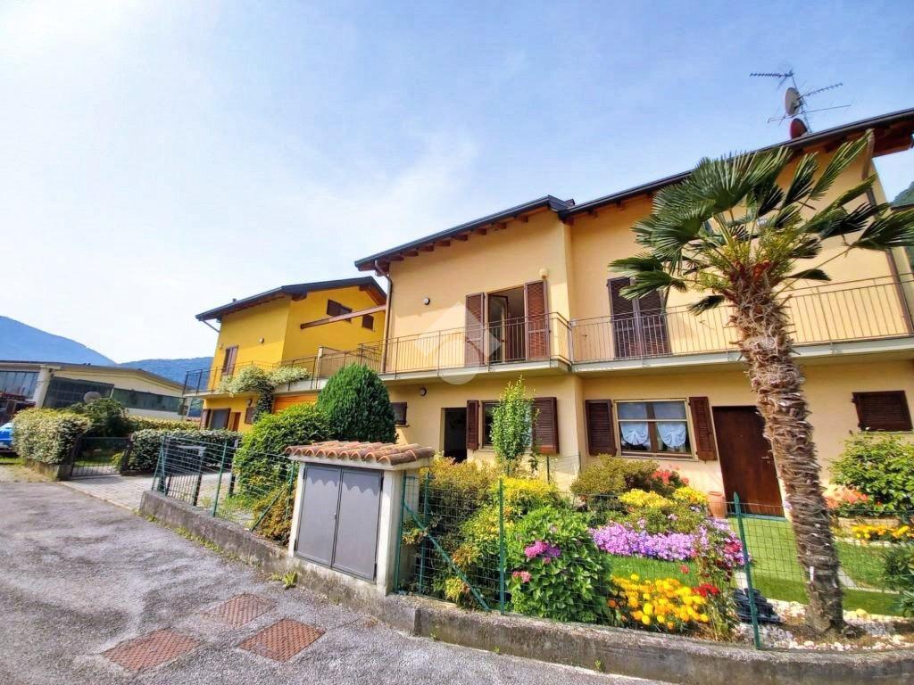 Villa a schiera in vendita a Asso