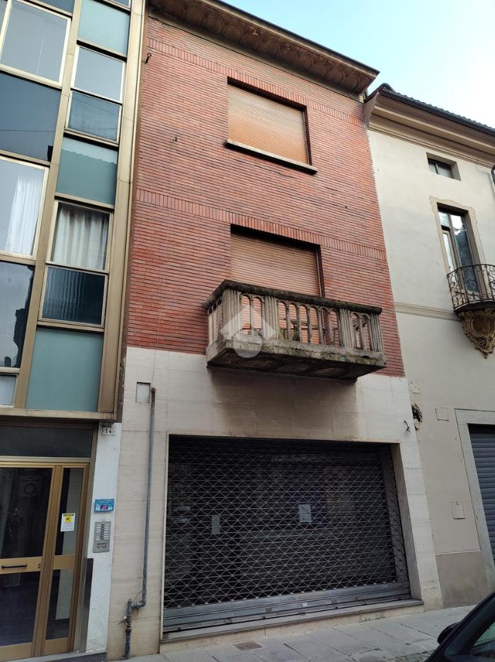Ufficio in affitto a Casale Monferrato