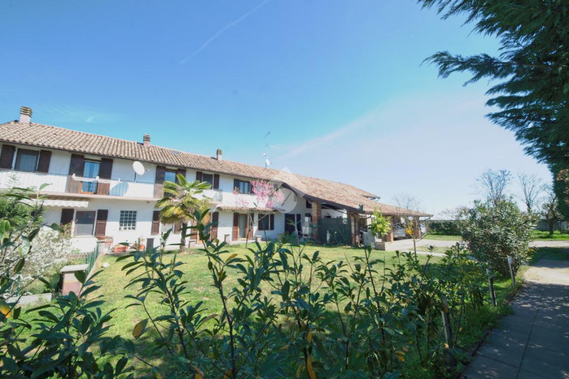 Casa indipendente in vendita a Zeme